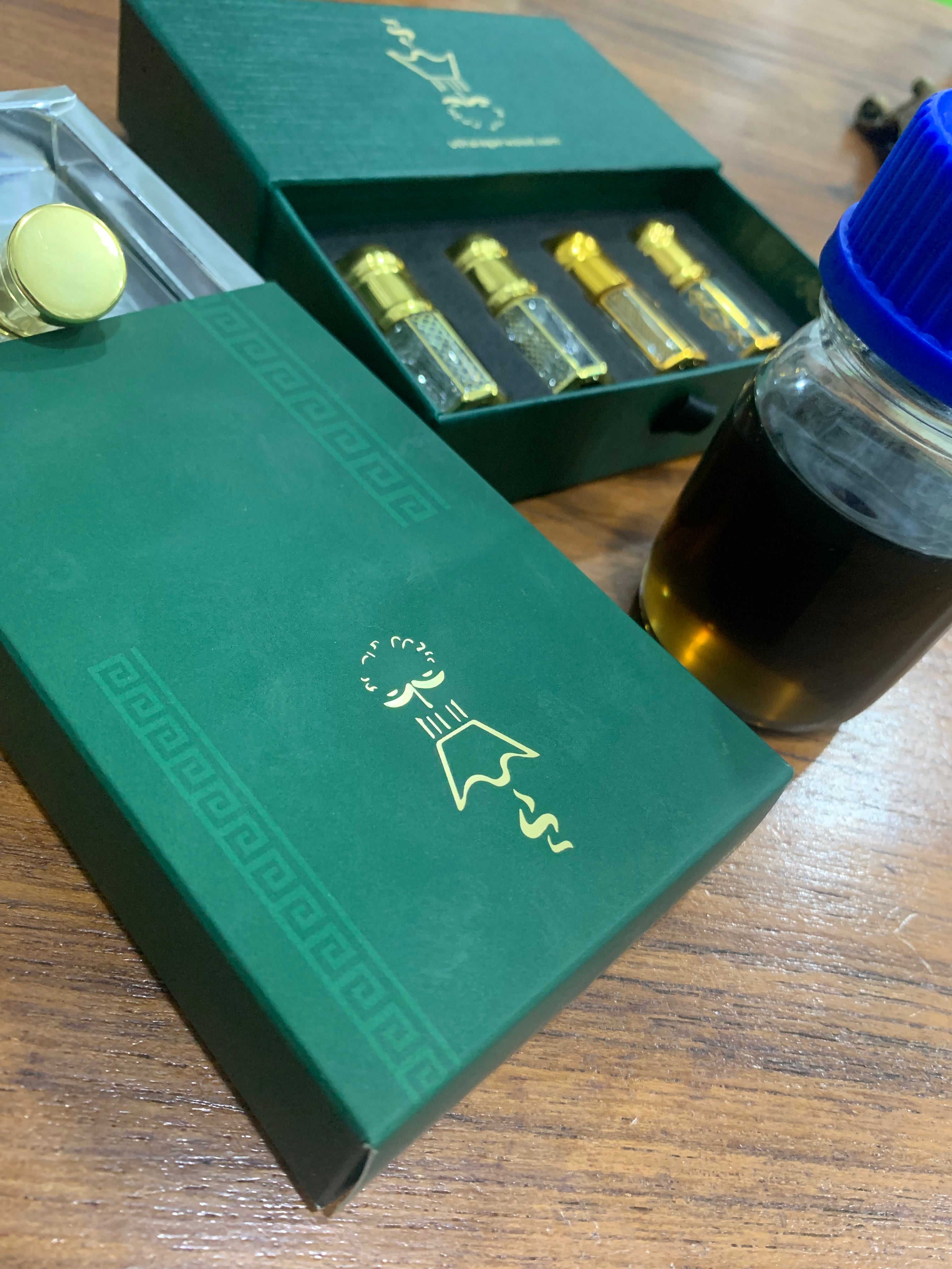 Kinam oil – uthaiagarwood